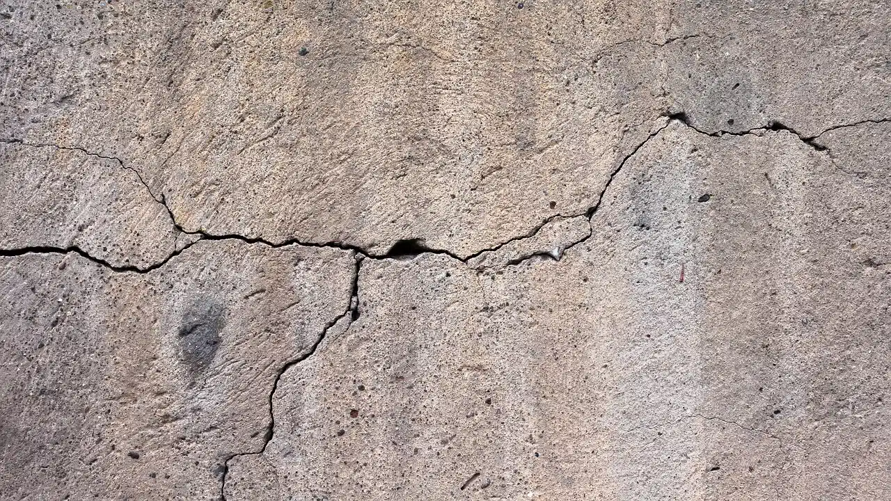 Comment réparer une fissure dans un mur ? - Rénover pour Gagner